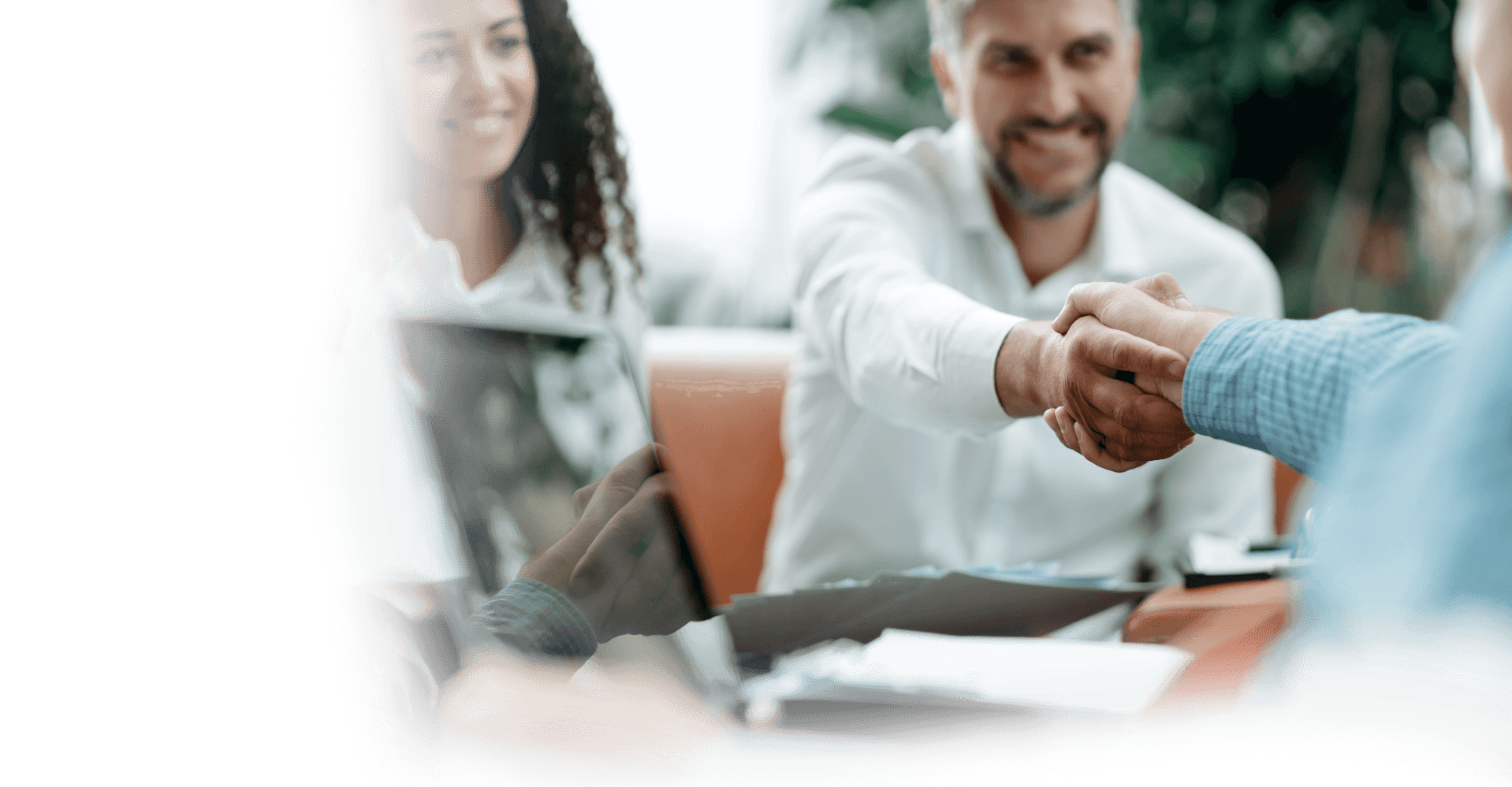 Contact Center Solutions for Government & Business | SaviLinx